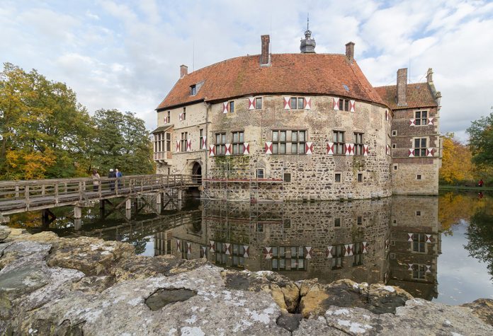 Vischering castle: an old moated fortress in the Münster region ...