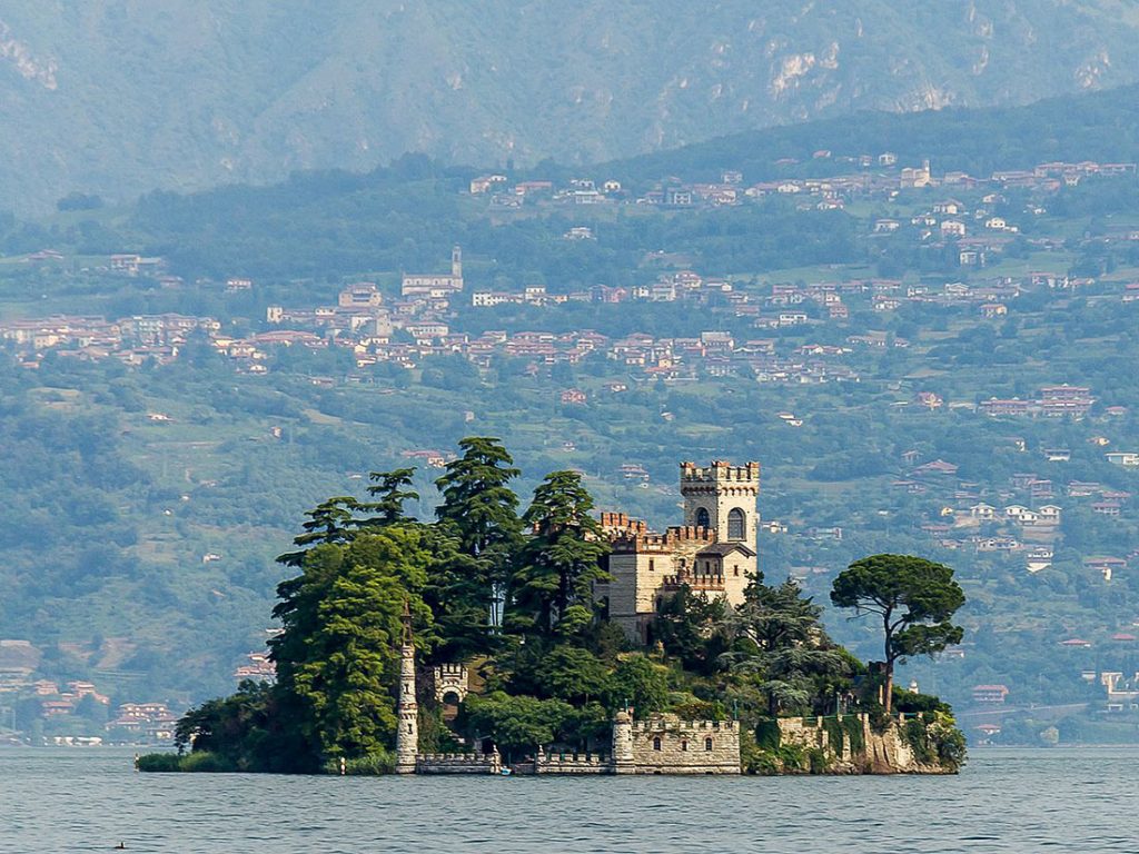 Italian lakes: TOP-10 places that will fascinate you with unforgettable ...