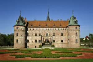 Egeskov Slot: one of the most beautiful castles of Denmark - Travel site
