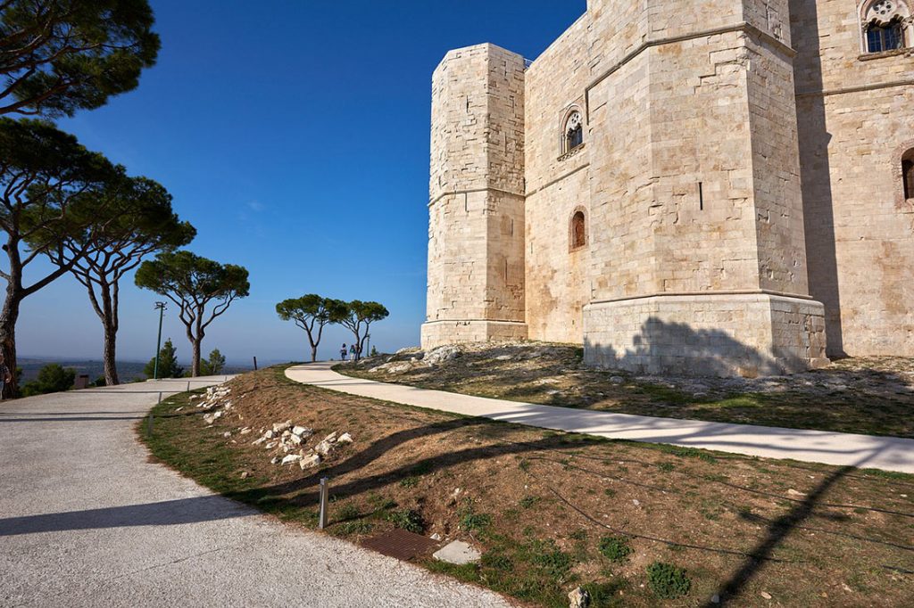 Castel del Monte - the most mysterious palace in Italy - Travel site