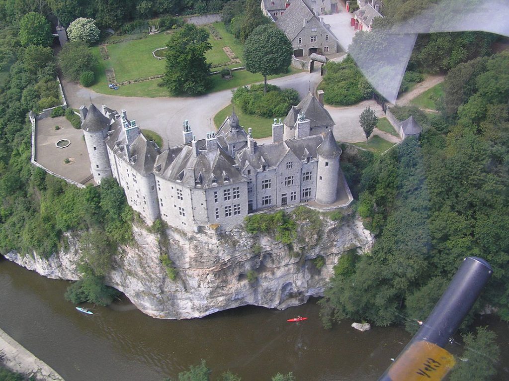 Walzin Castle: Belgian Neuschwanstein on the Lesse River - Travel site