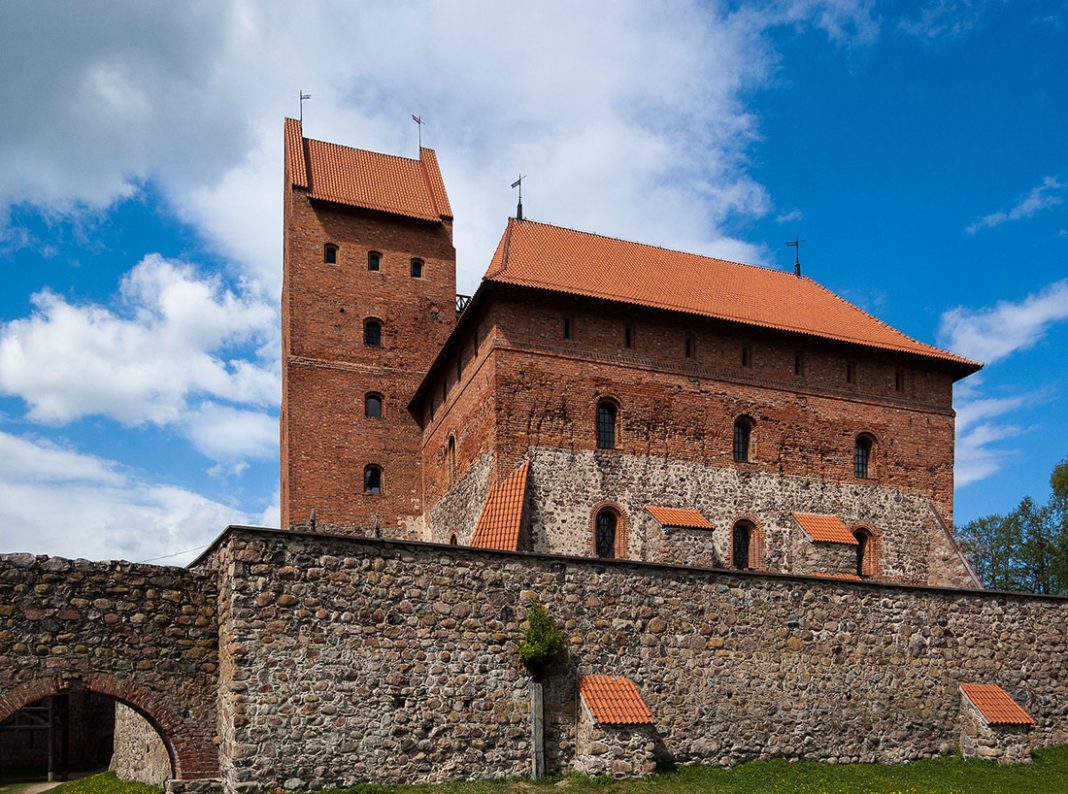 Trakai Castle: the largest and most famous outpost of Lithuania ...