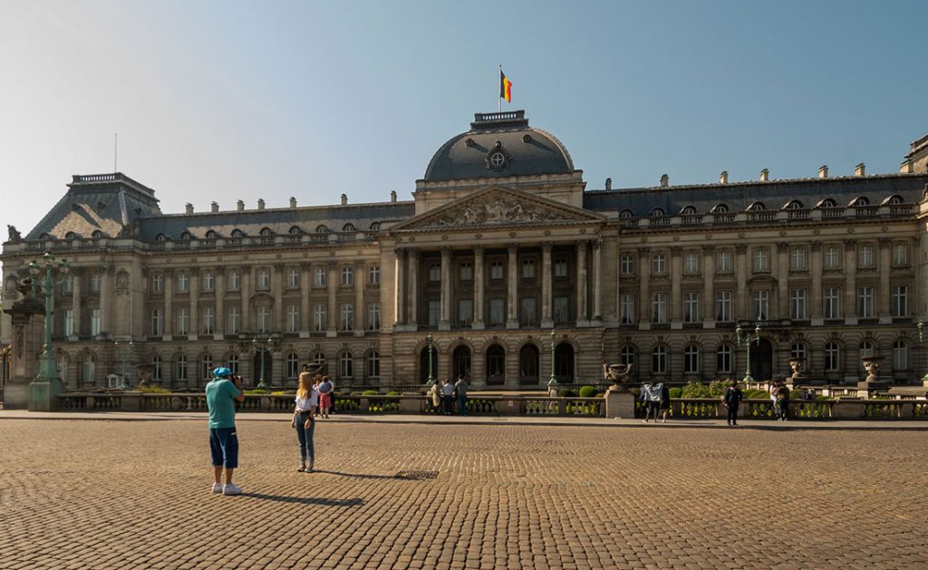 Royal Palace of Brussels: the luxurious residence of the Belgian ...