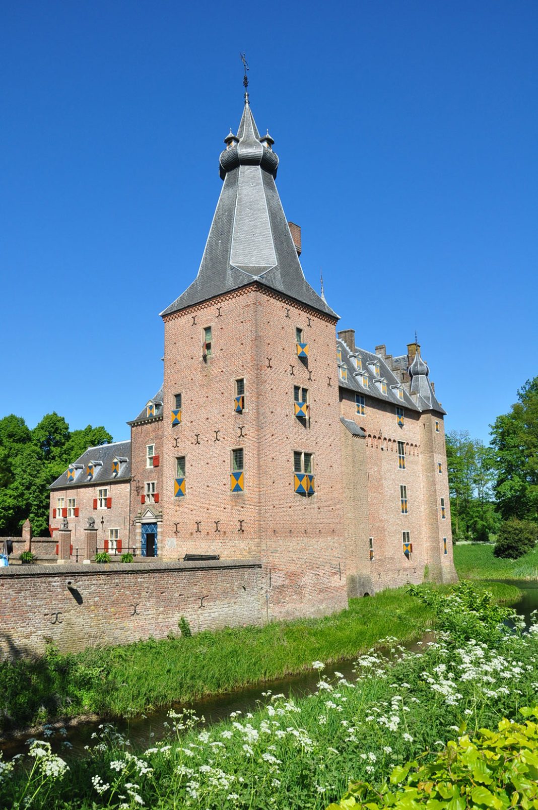 Doorwerth Castle: one of the oldest castles in the Netherlands - Travel ...