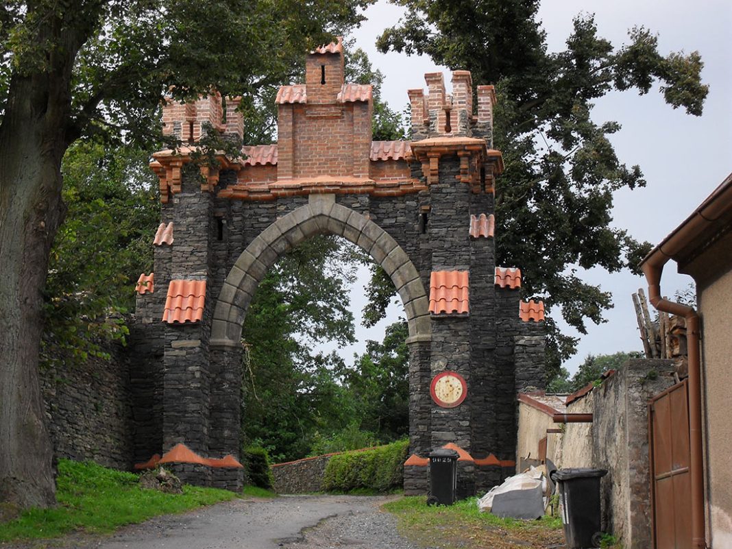 Zleby Castle: one of the most charming romantic buildings in the Czech ...