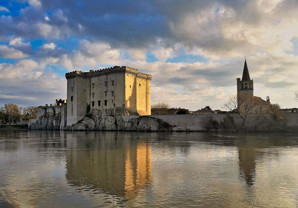 Tarascon Castle: one of the most beautiful medieval castles in Europe ...