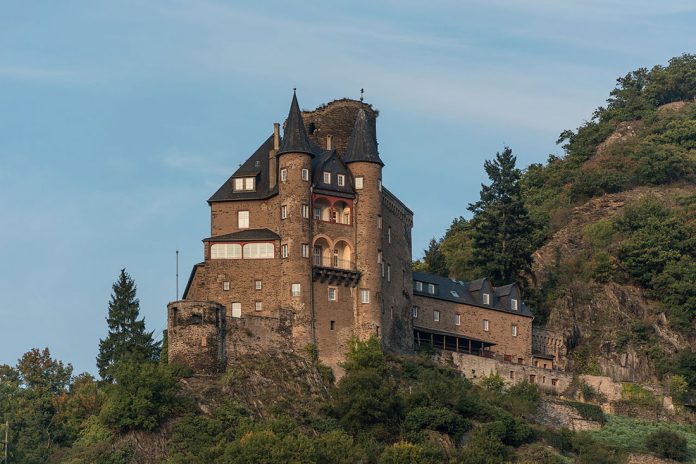 Katz Castle: an outpost of one of the most powerful families of ...