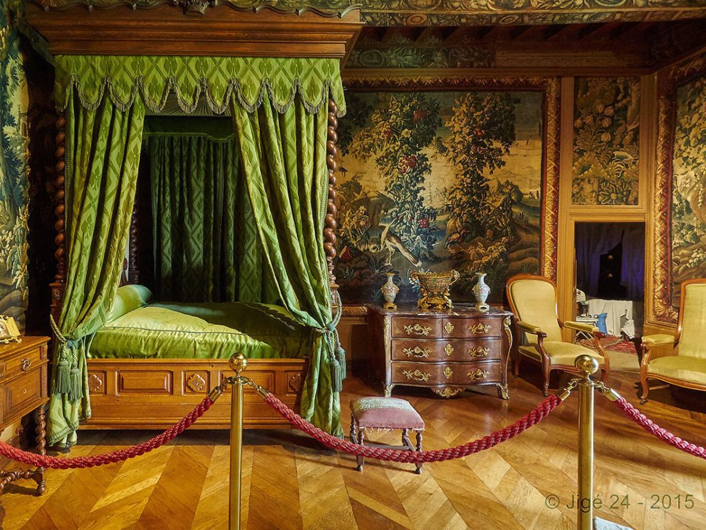Château de Puymartin: one of the most famous castles in the Dordogne ...